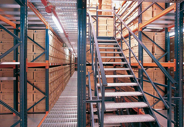 Industrial Warehouse Storage Solutions | Gregory Poole
